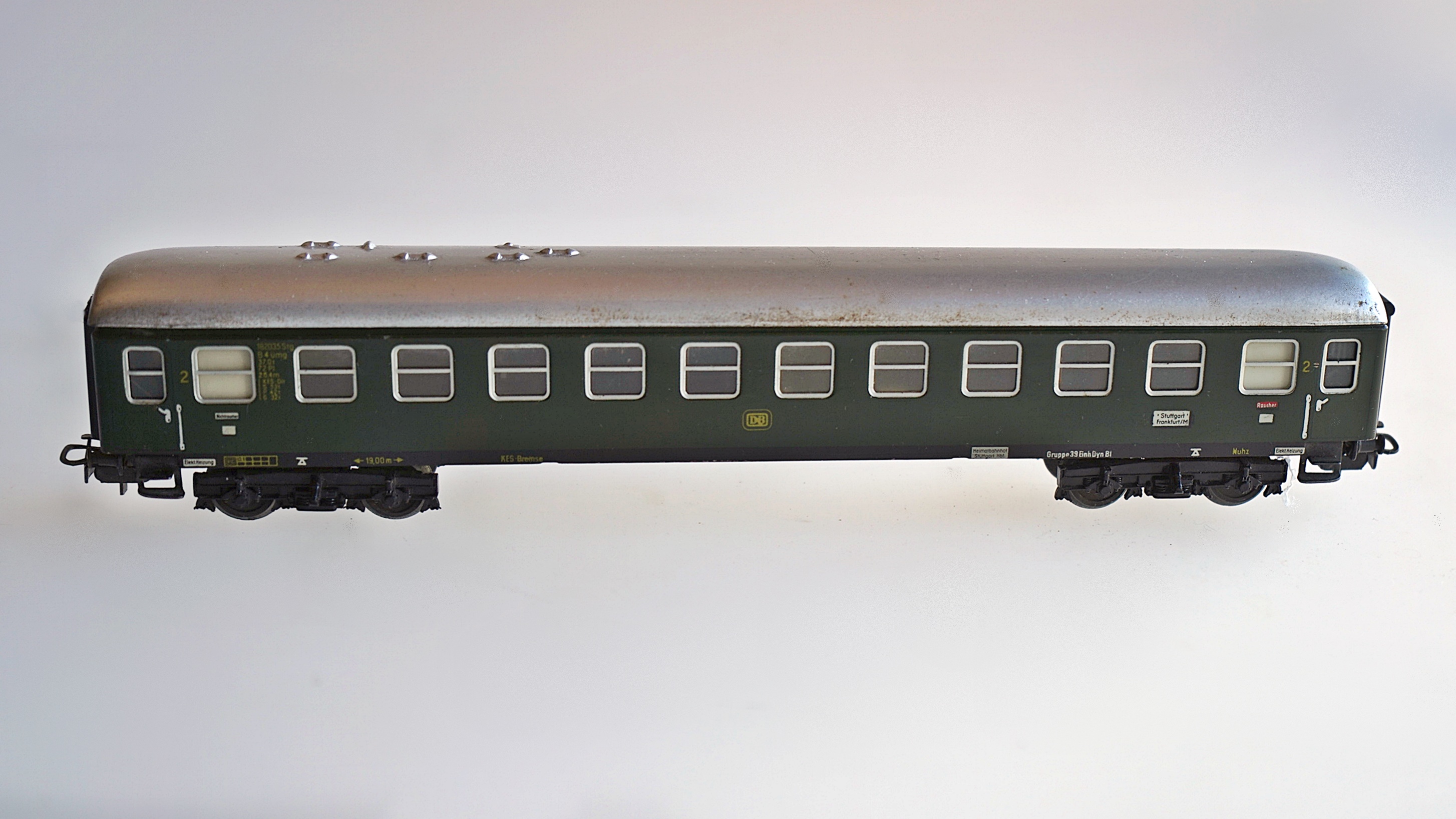 Märklin Personenwagen 4022 B4ümg, grün, 2. Klasse Spur H0,1:87, gebraucht | Zennershop.de - deutsch